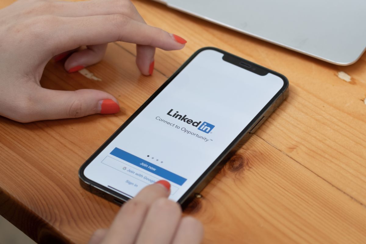 How To Add LinkedIn Learning Certificate To Profile EdWize