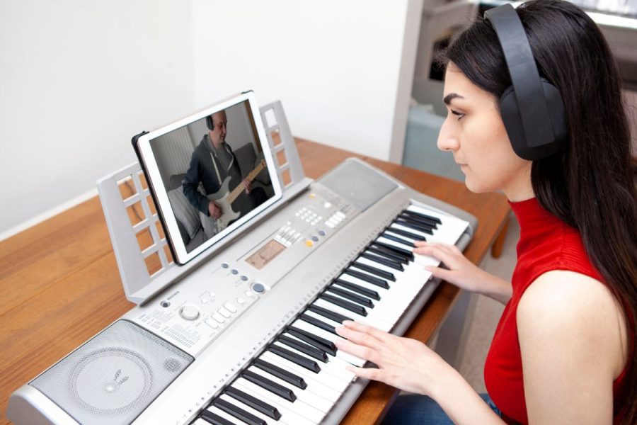 Scribd Vs MasterClass: Honest Review 2023 | EdWize